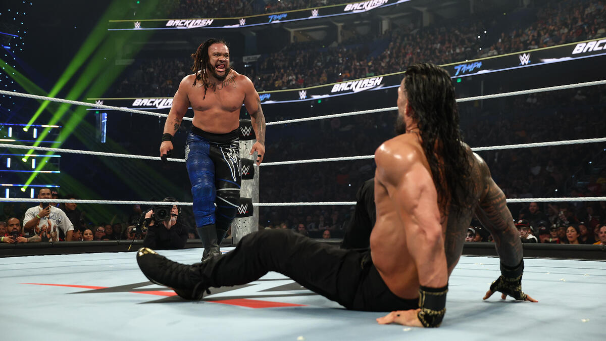 Jacob Fatu est l'un des plus grands adversaires de Roman Reigns depuis ...