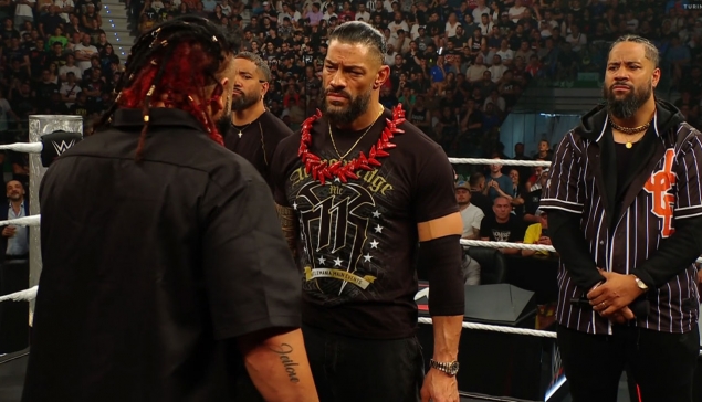 WWE RAW : Jacob Fatu reconnait enfin Roman Reigns et rejoint la tribu ...
